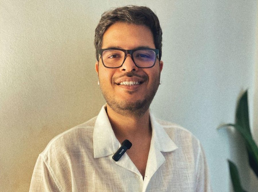 Apoorv Sharma Biography – Age, Story, Derivate X, LLM SEO, Net Worth ...